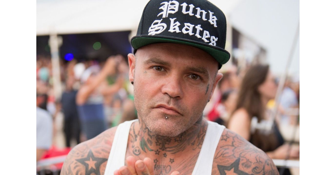 Shifty Shellshock Dies at 49: Crazy Town Singer is No More – The ...