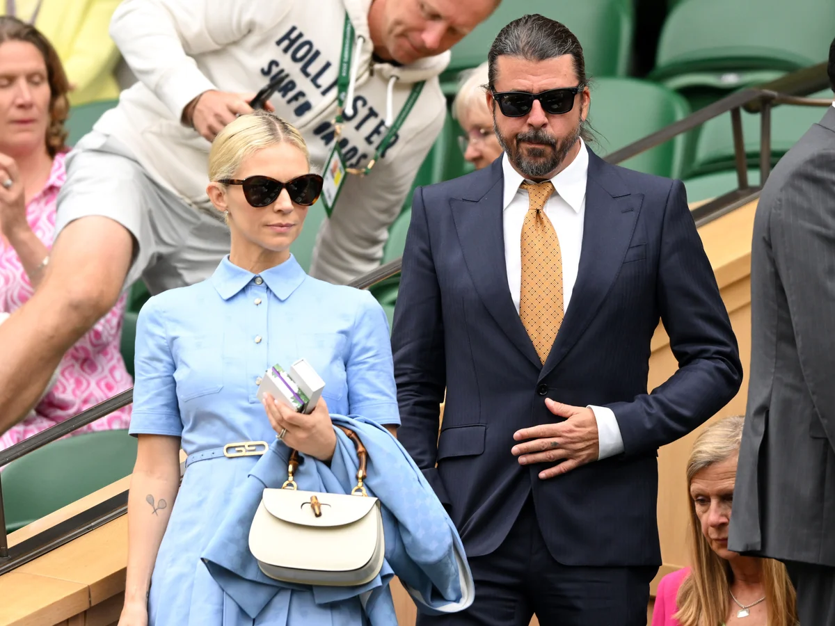 Dave Grohl declared that he has become father of a baby girl who born ...