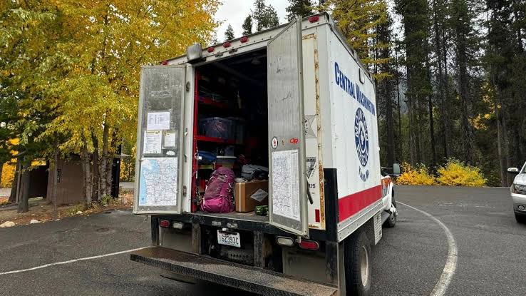 Navy confirms two missing fighter jet pilots are dead after crash in ...