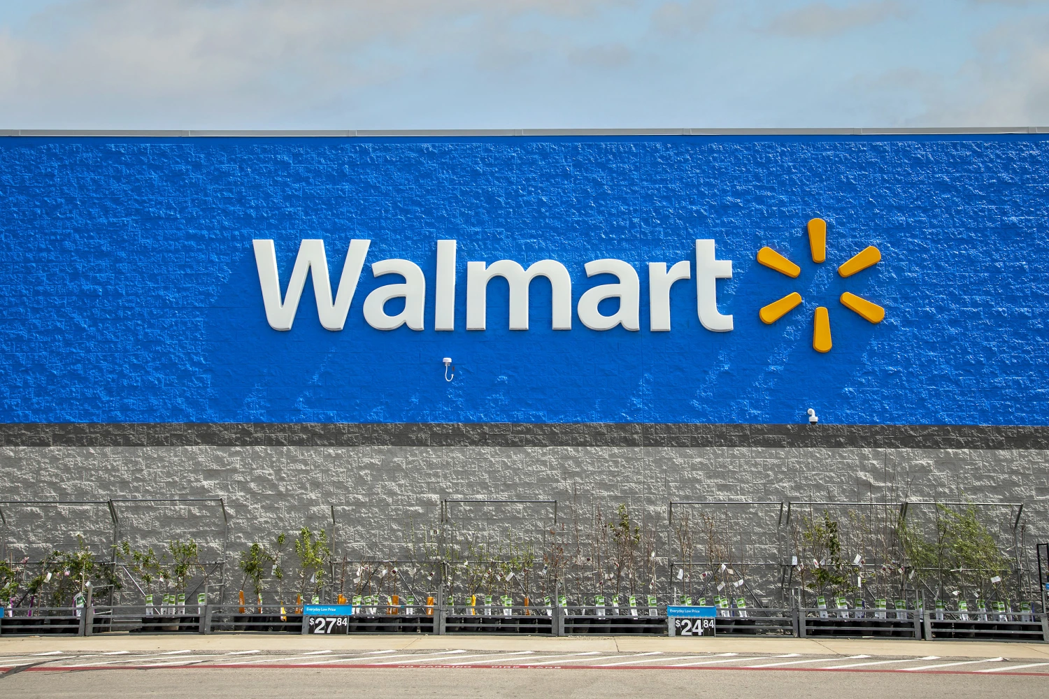 Is Walmart open on Christmas Day 2024? Holiday hours explained – The ...